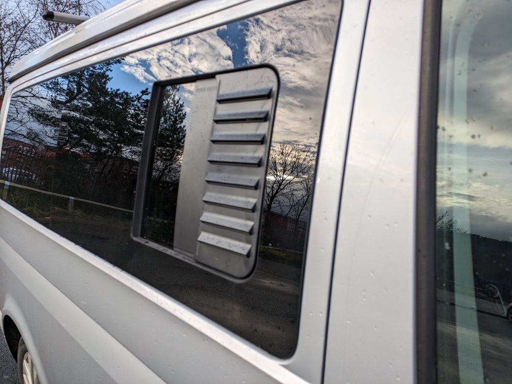 Pair of Opening Side Windows + Fitting Kit for VW Transporter T5 to T6